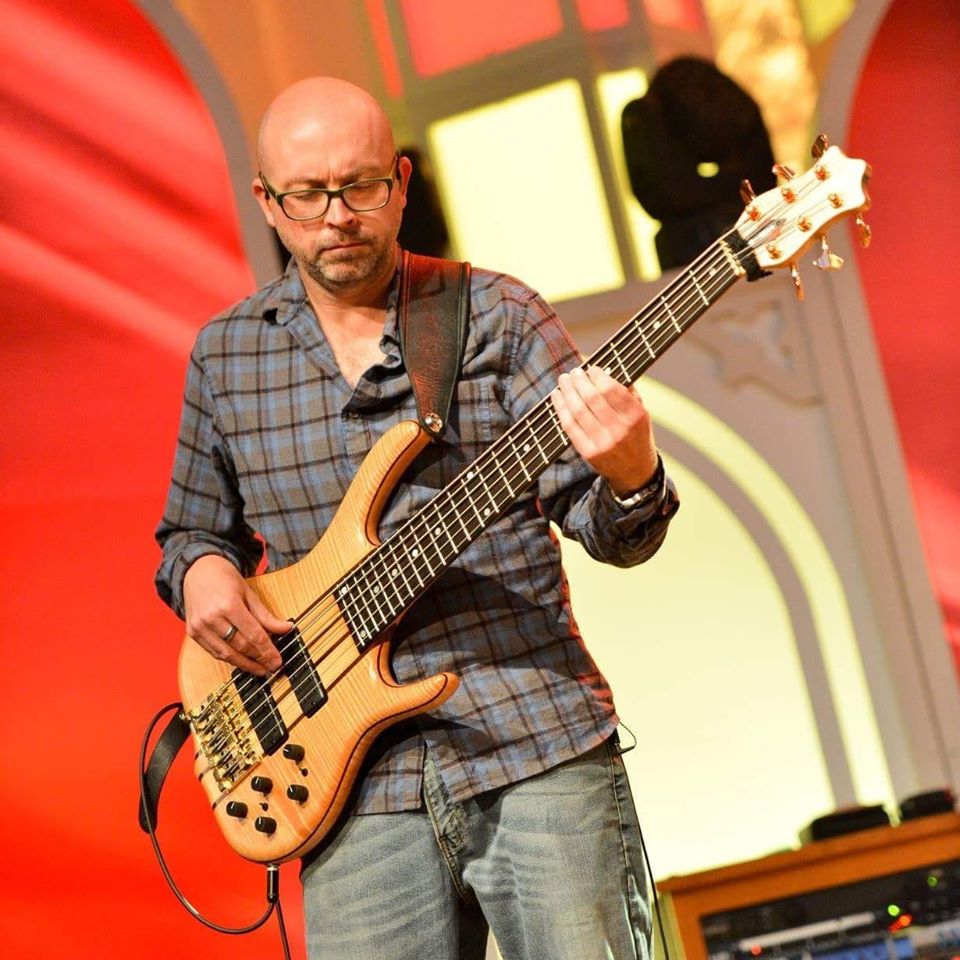 Steve Morgan – Straight 8 Band: the little big band